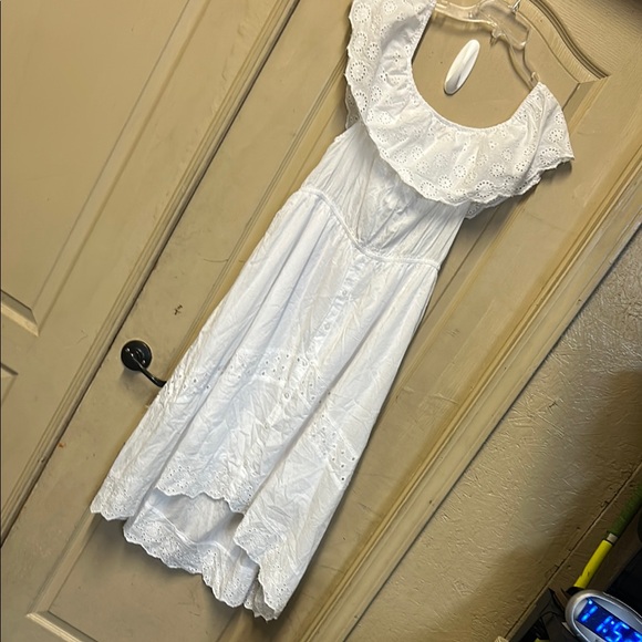 J Gee | Dresses | J Gee Elegant White Eyelet Maxi Dress | Poshmark